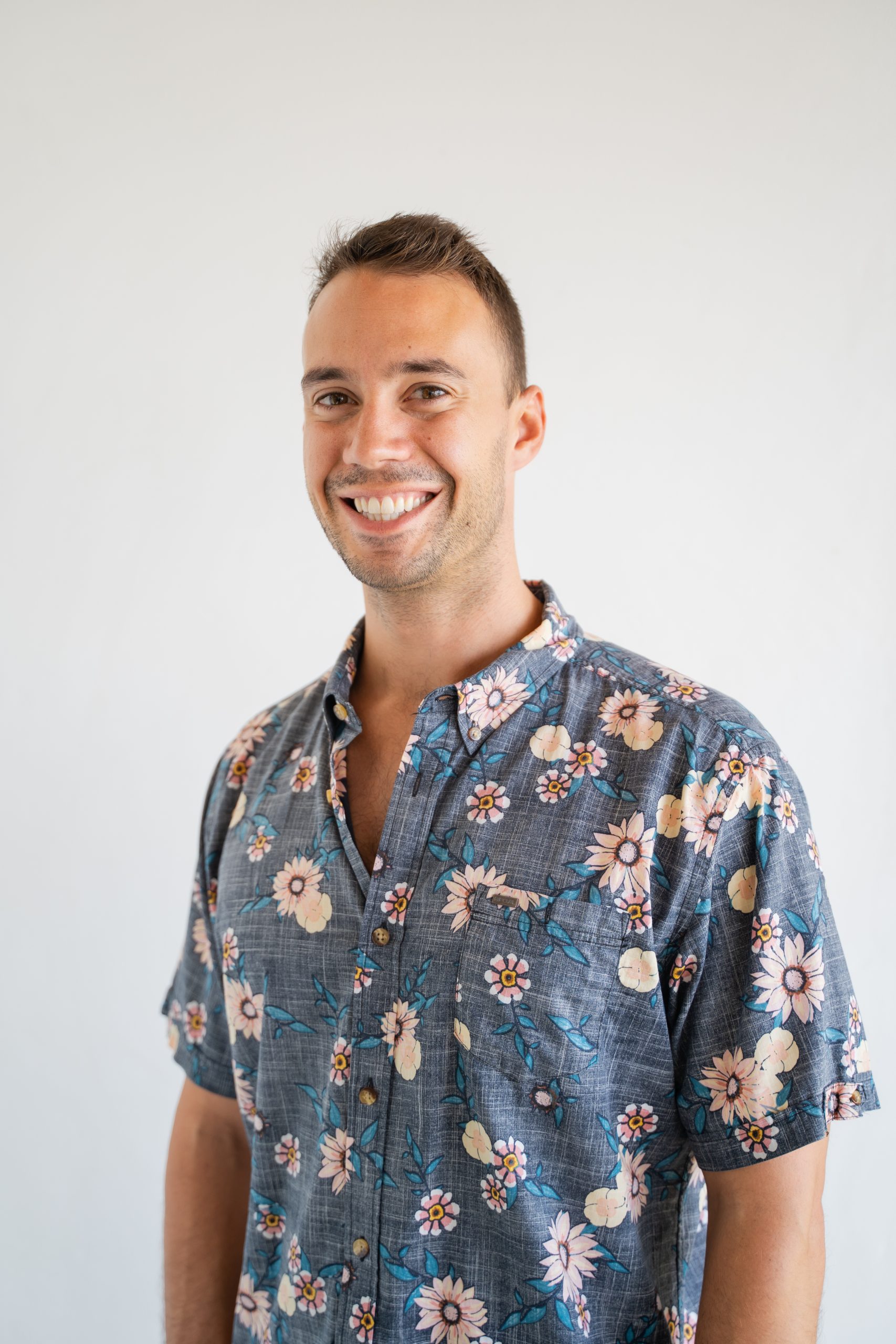 Alex Vívolo Griffith (he/him) – The International Women in Travel ...